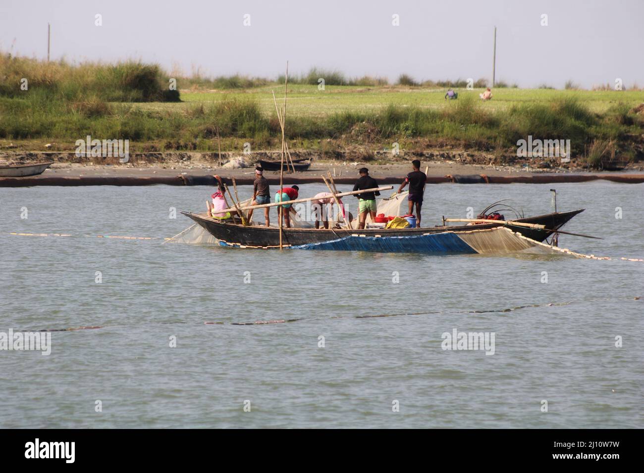 Fishing at the great Padma river, Bangladesh Stock Photo - Alamy