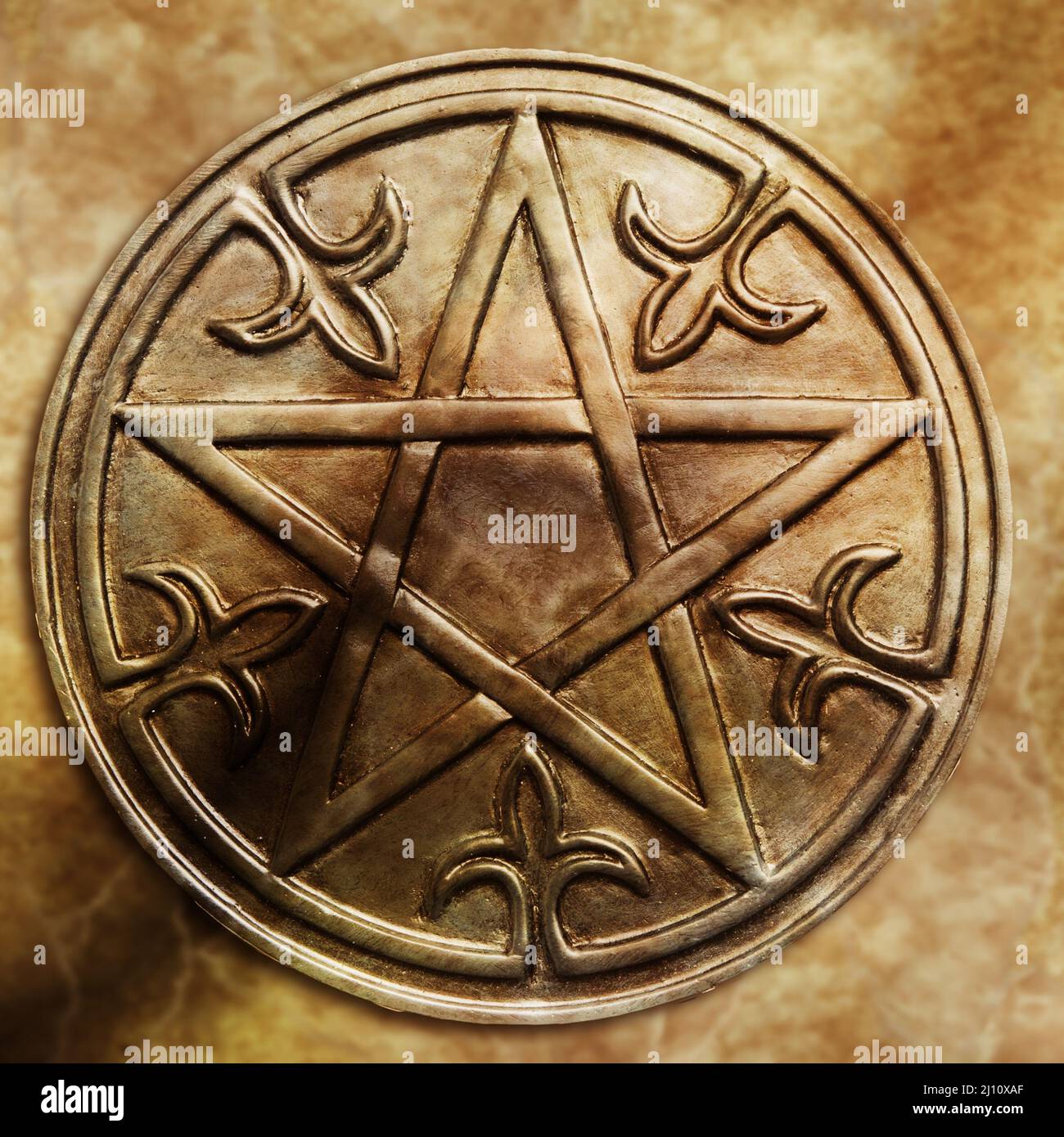 round pentagram symbol Stock Photo - Alamy