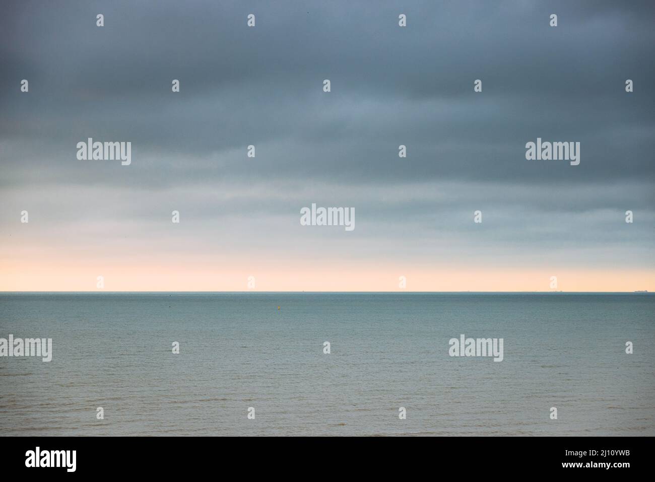 Beautiful horizon of the sea on the sunset Stock Photo - Alamy