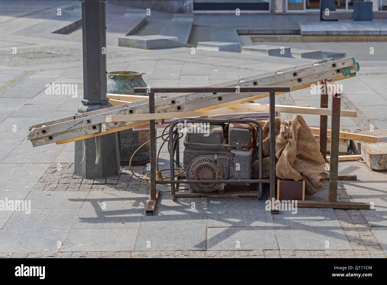 Petrol powered portable electric generator hi-res stock photography and ...