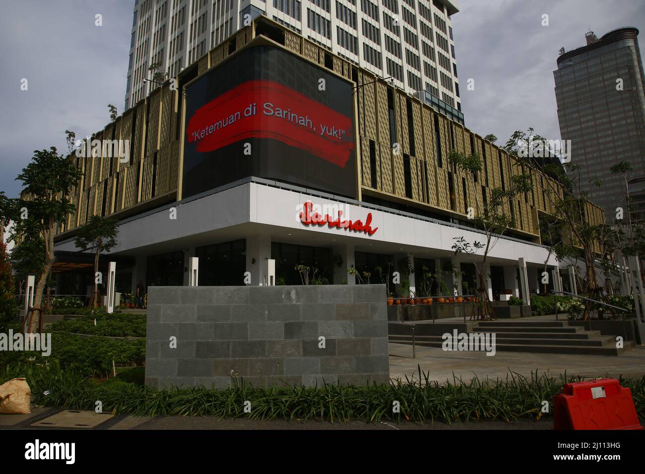 The Sarinah shopping center on Jalan MH Thamrin, Central Jakarta ...