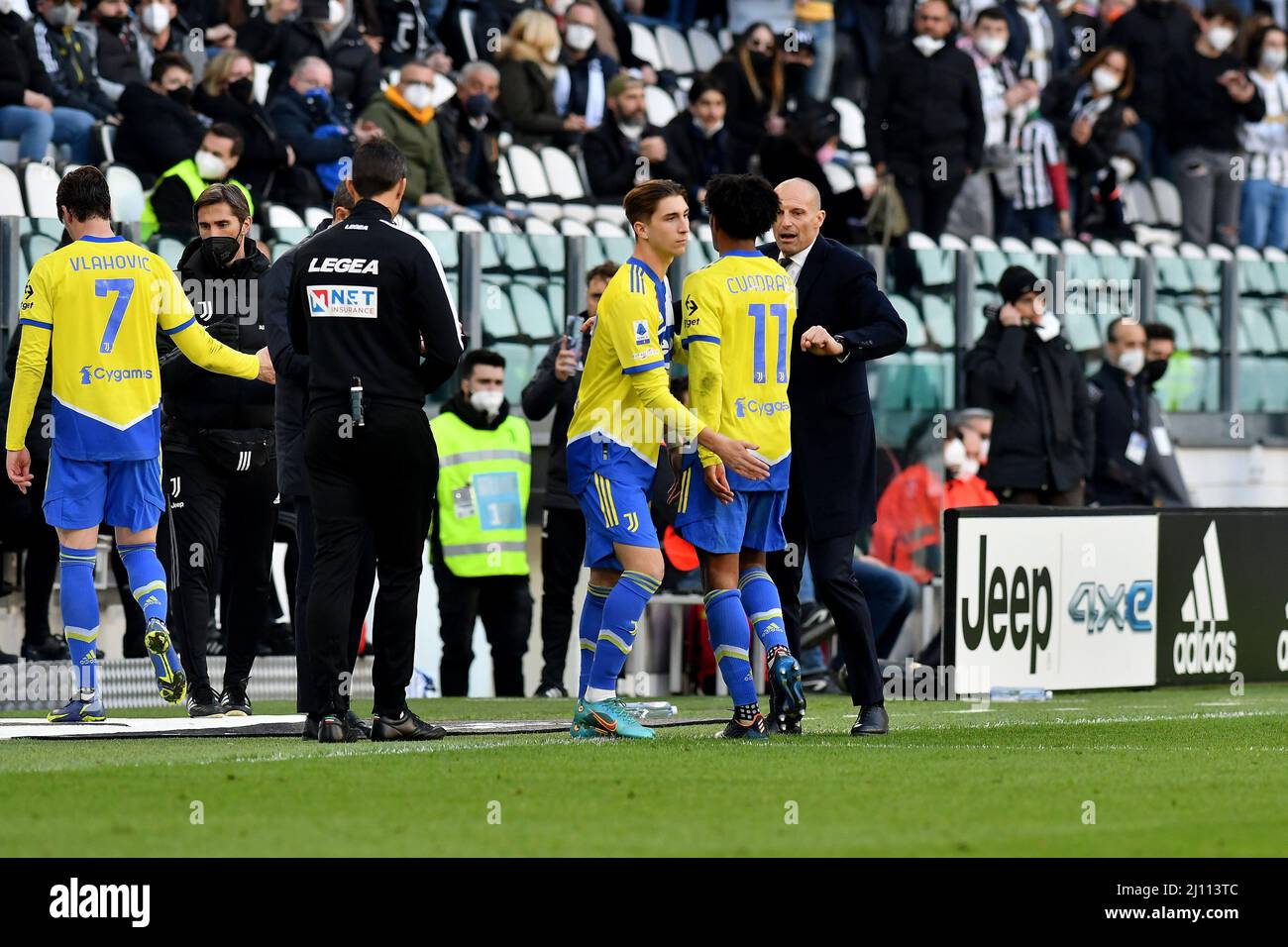 Fabio Miretti of Juventus FC makes his league debut during the Serie A ...