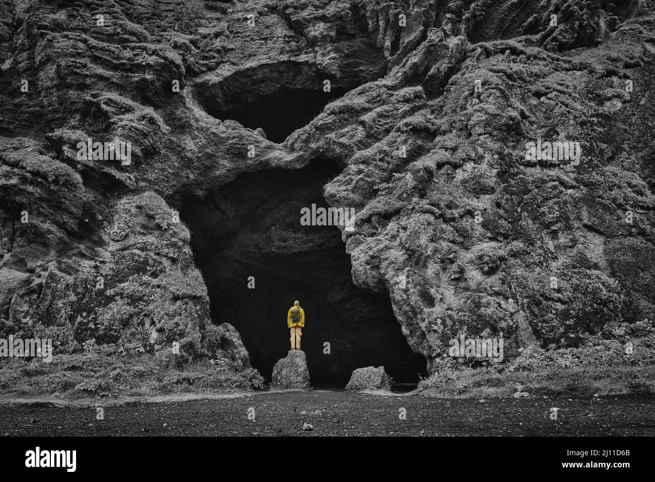 Jedi cave hi-res stock photography and images - Alamy