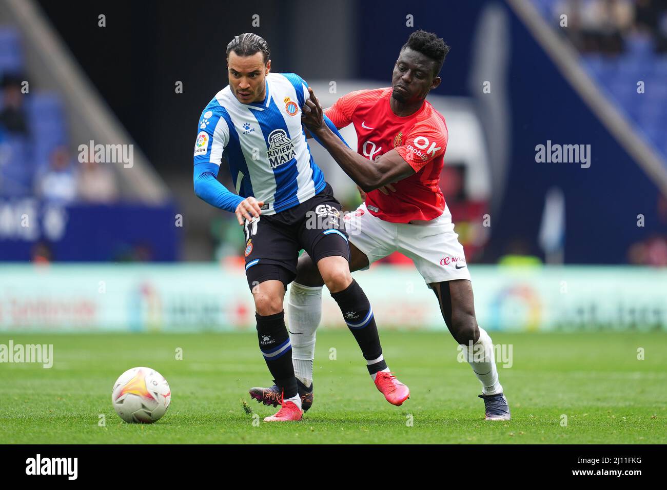 Raul de Tomas of RCD Espanyol and Iddrisu Baba of RCD Mallorca during ... Raul de Tomas of RCD Espanyol and Iddrisu Baba of RCD Mallorca during ...