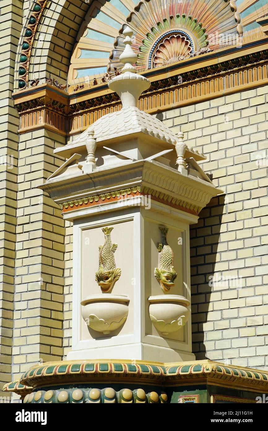 House of the hungarian millenium hi-res stock photography and images ...