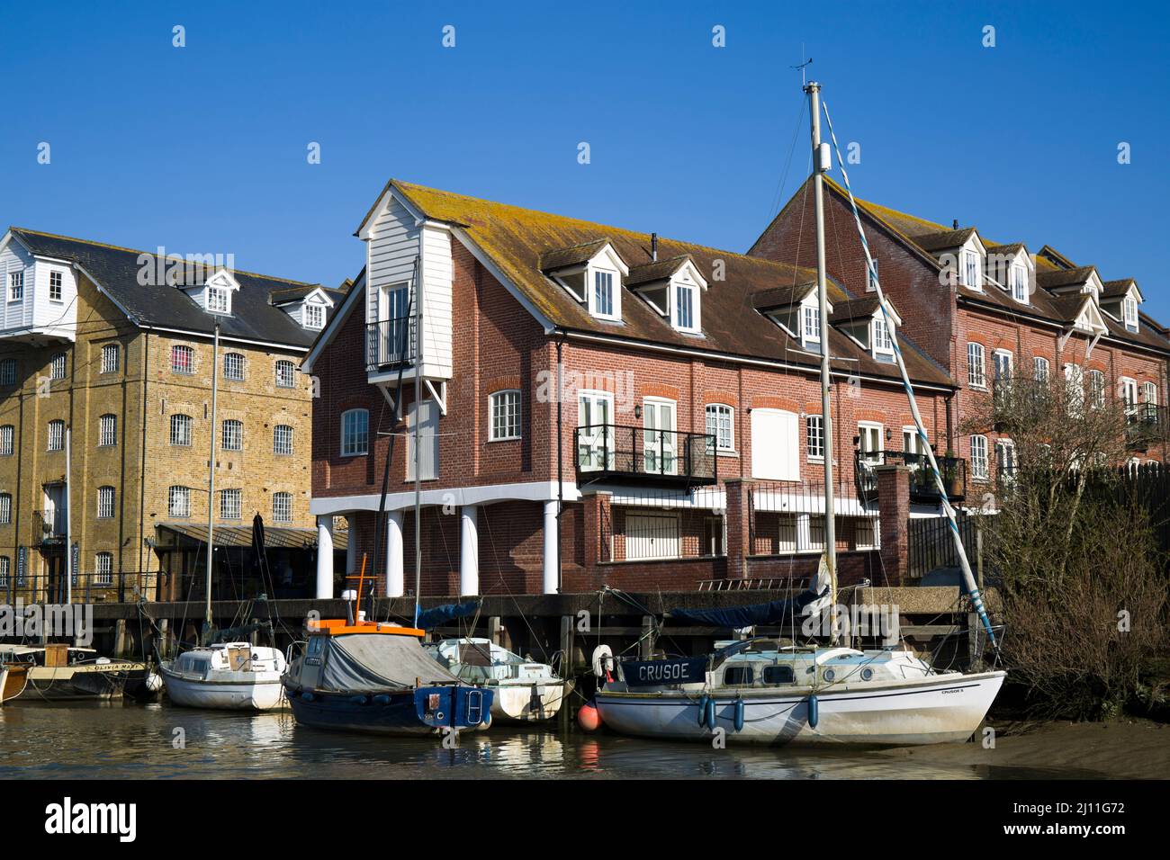 River boats faversham creek hi-res stock photography and images - Alamy
