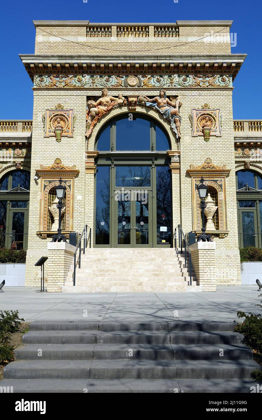 Millenium haza hi-res stock photography and images - Alamy