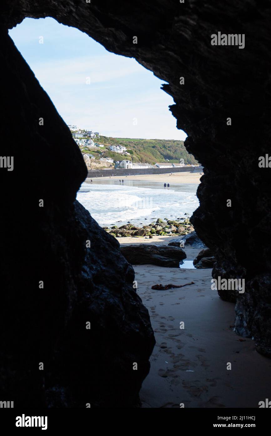 Cornwall silhouette hi-res stock photography and images - Alamy
