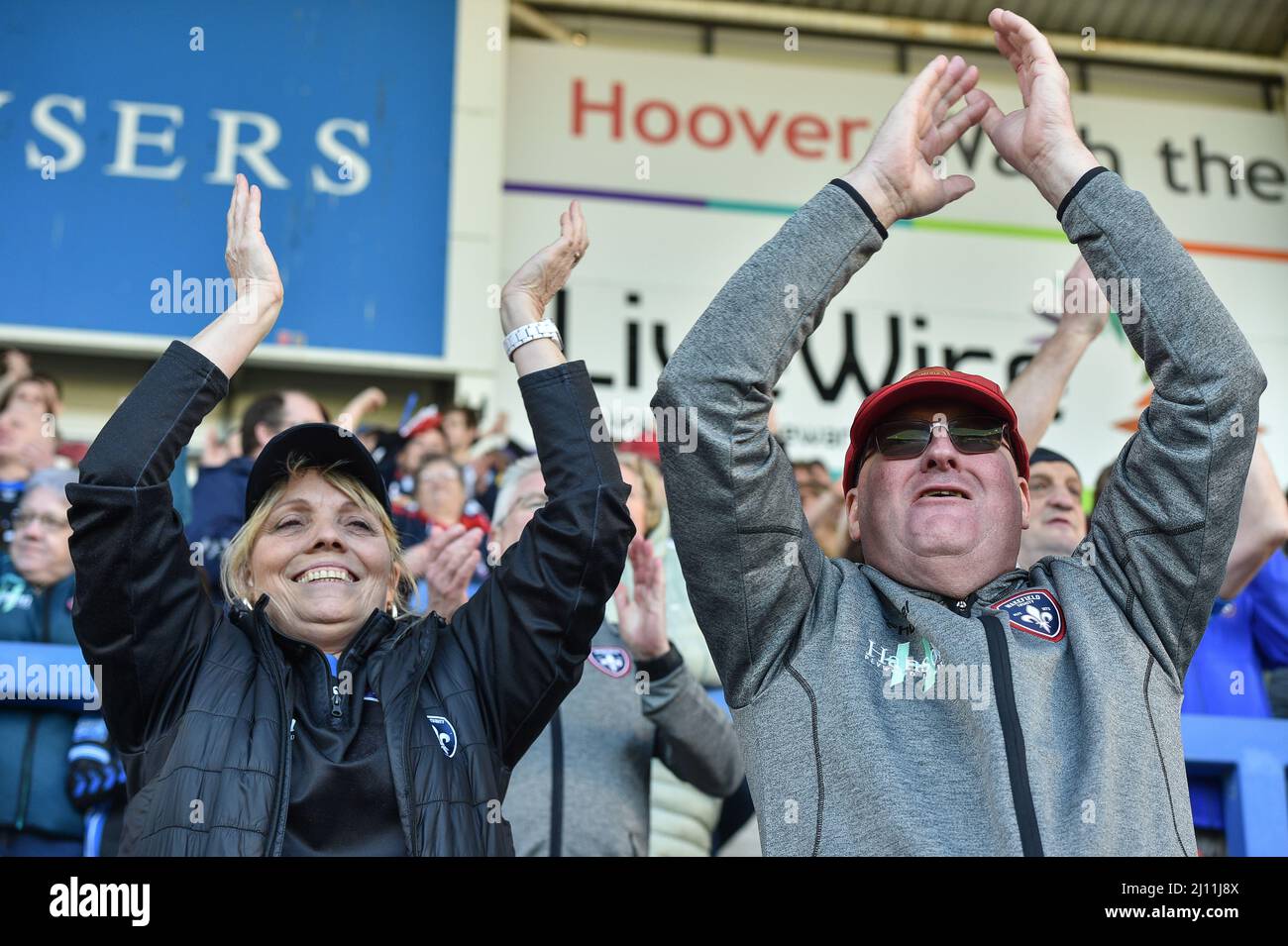 Wakefield trinity fans hi-res stock photography and images - Alamy