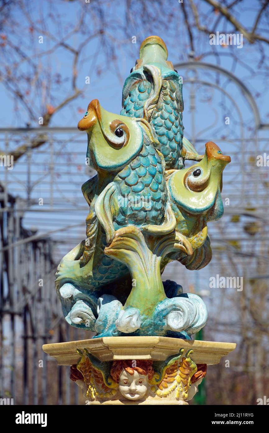 Zsolnay well hi-res stock photography and images - Alamy