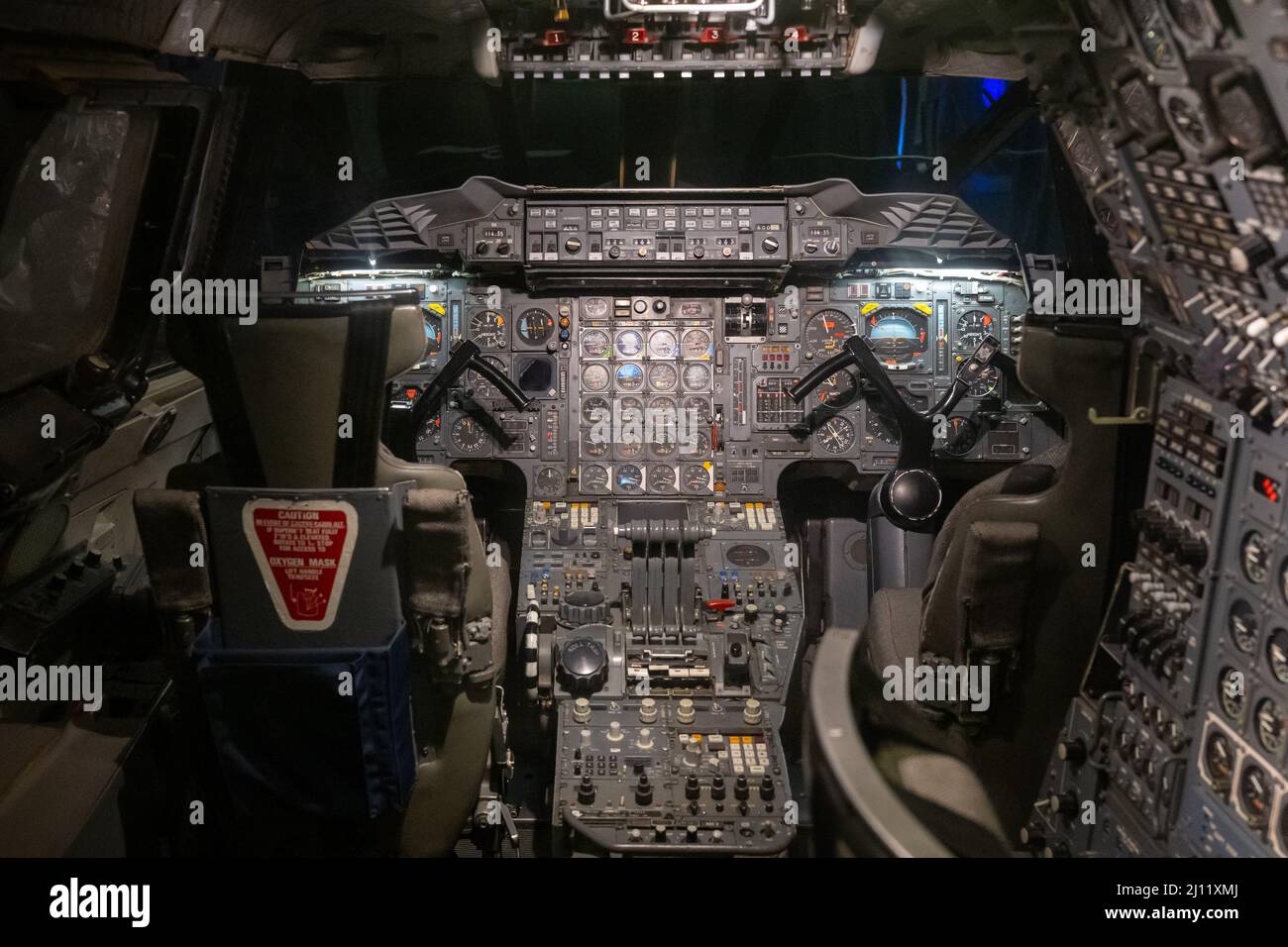 Concorde plane and interior hi-res stock photography and images - Alamy
