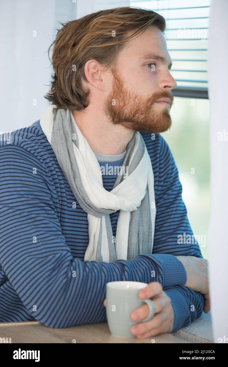 Nosey man hi-res stock photography and images - Alamy