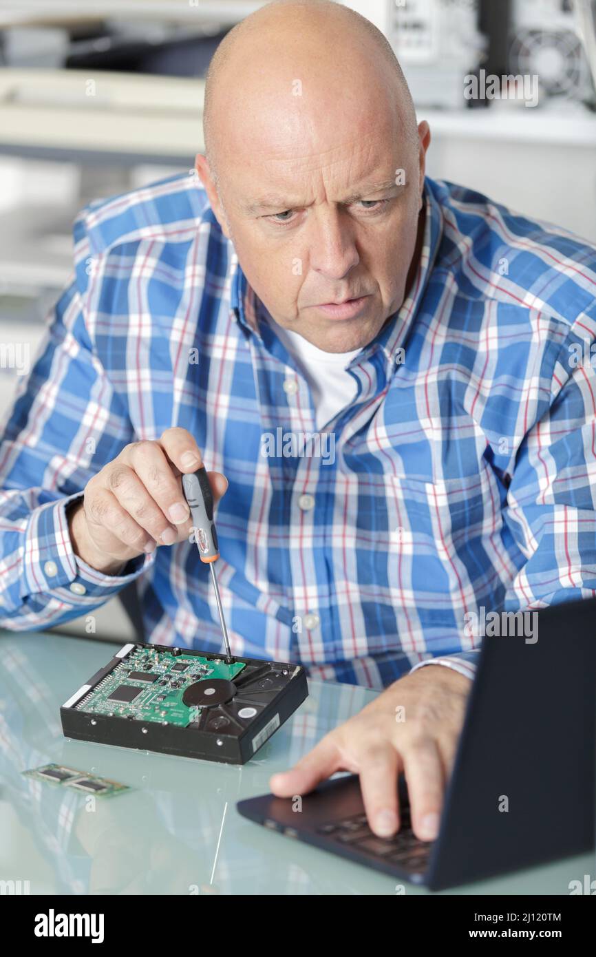 Cyber security technician hi-res stock photography and images - Alamy