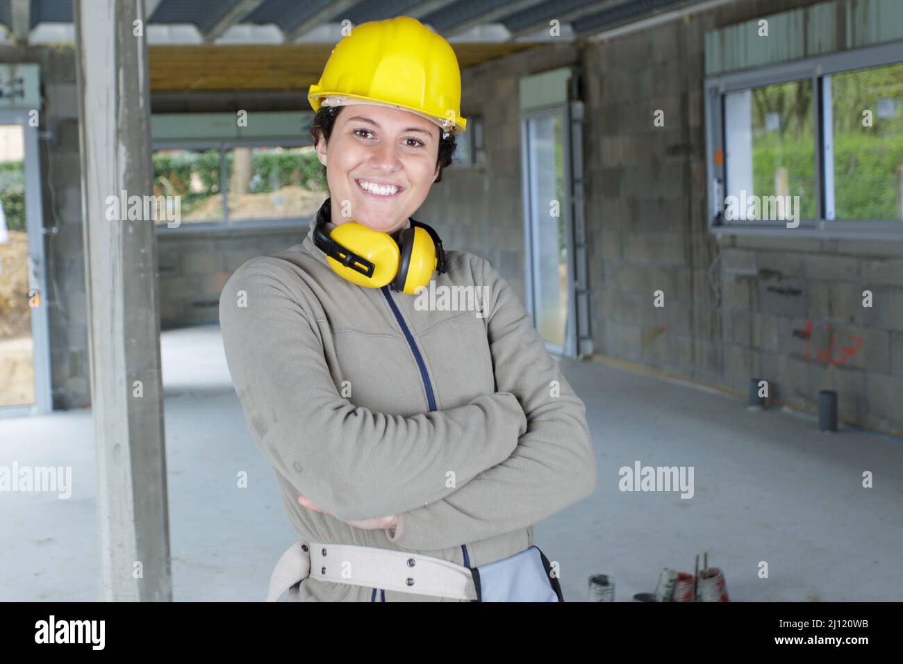 Female builder on construction hi-res stock photography and images - Alamy