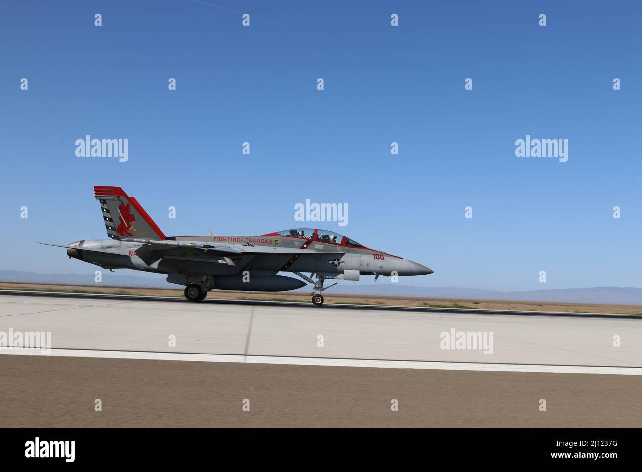 F-18 landing on NAS Lemoore Stock Photo - Alamy