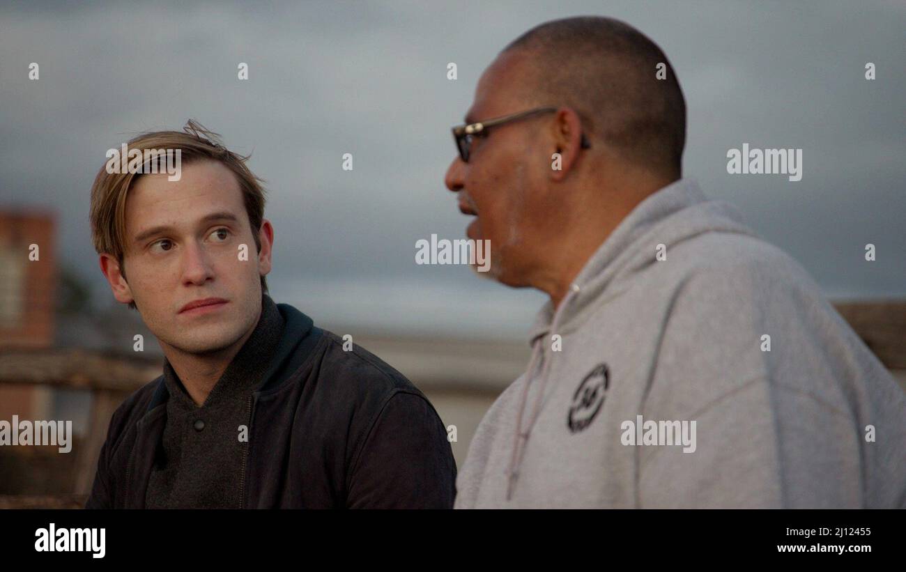LIFE AFTER DEATH WITH TYLER HENRY, from left: Tyler Henry, Peter ...