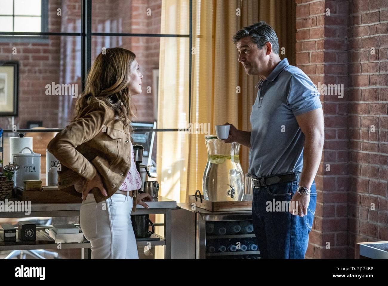 SUPER PUMPED: THE BATTLE FOR UBER, from left: Jessica Hecht as Amy ...