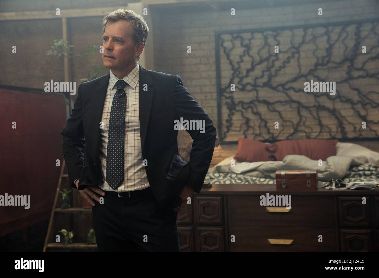 SHINING VALE, Greg Kinnear, Chapter Two - She Comes At Night', (Season 1, ep. 102, aired Mar. 6 ...