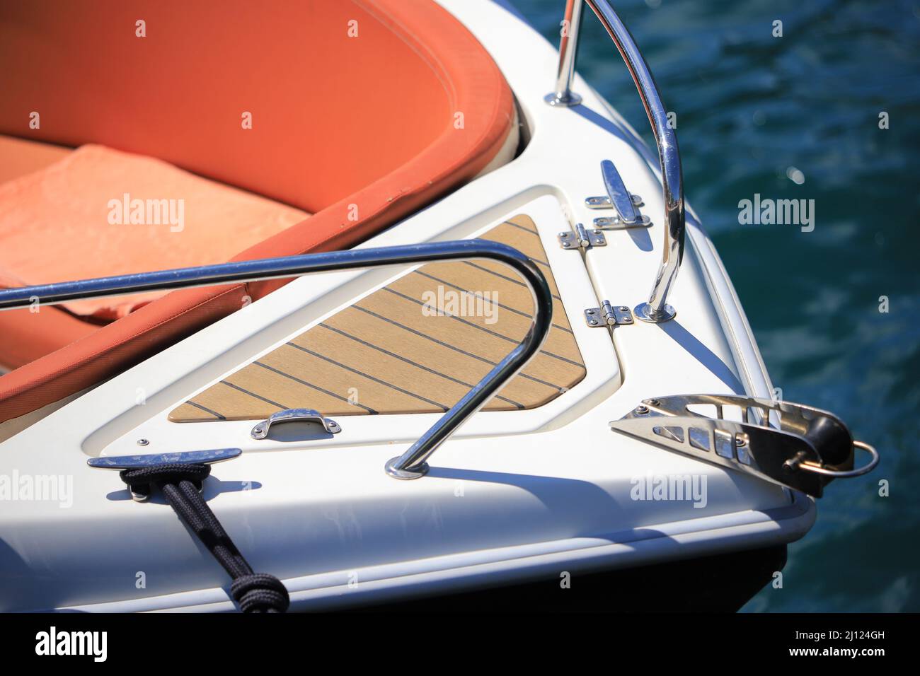 Closeup of bow of boat hi-res stock photography and images - Alamy