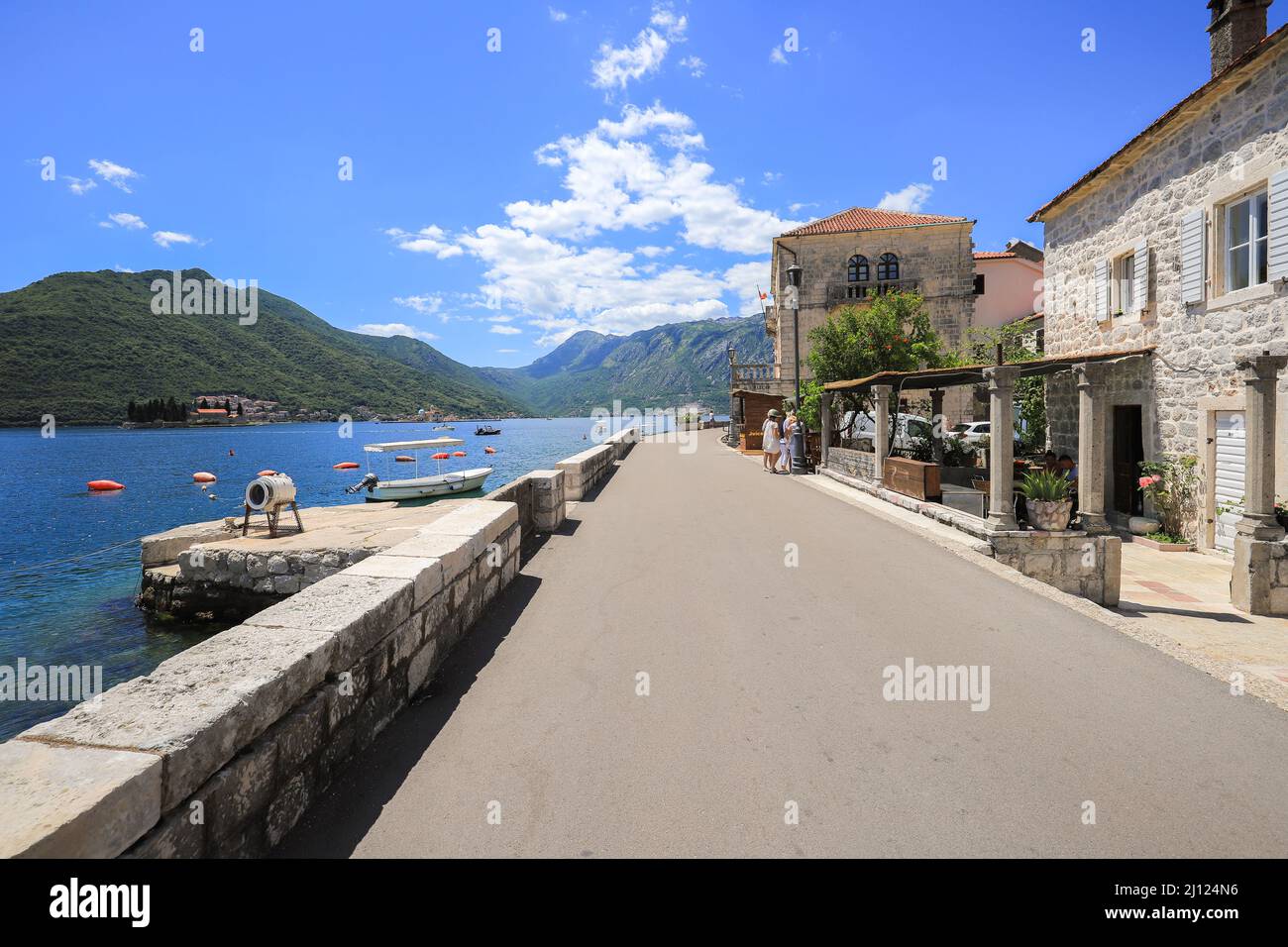 Beautiful city seafront hi-res stock photography and images - Alamy