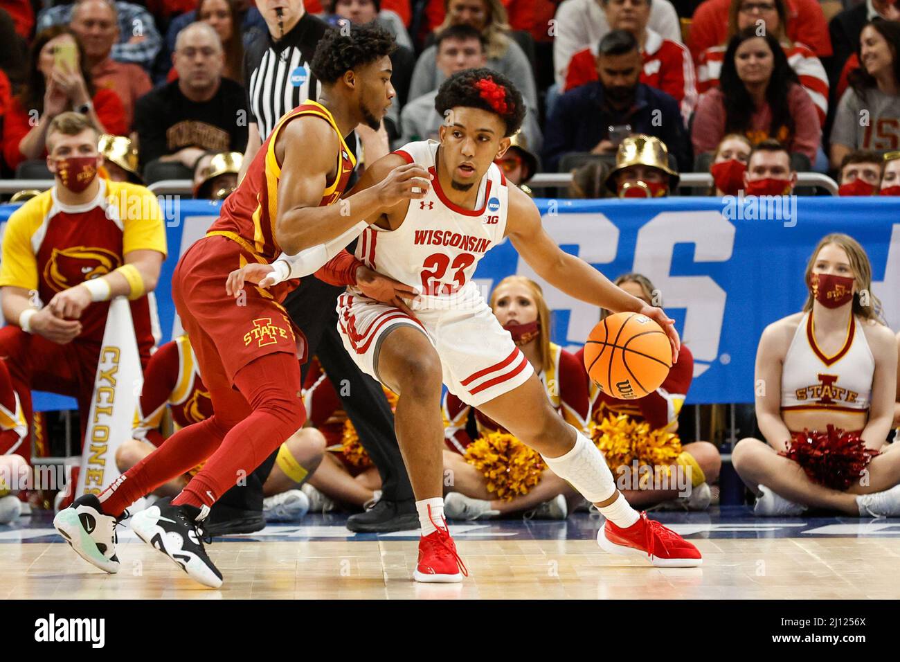 March 20, 2022: Wisconsin Badgers guard Chucky Hepburn (23) posts up ...
