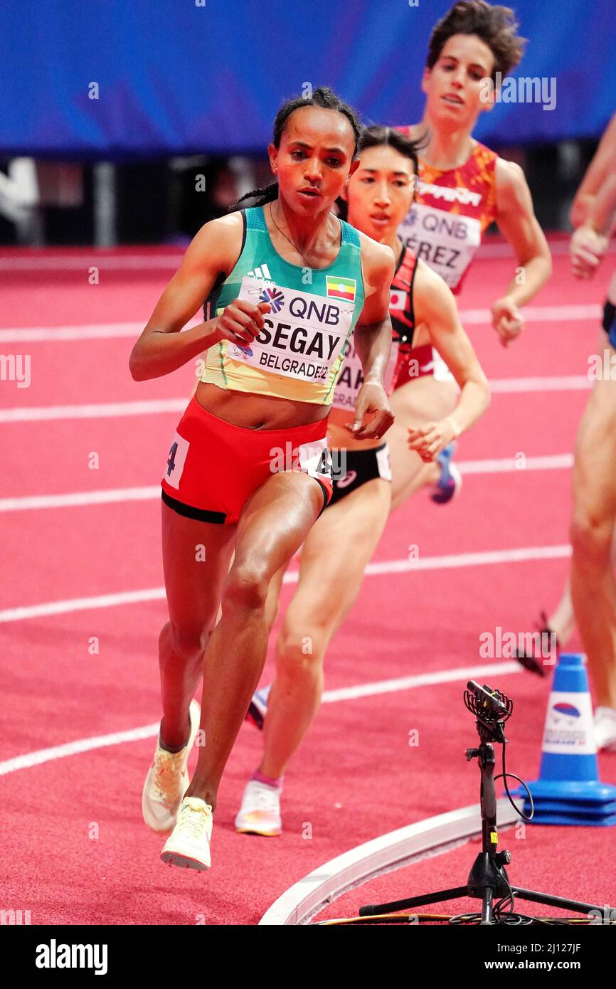 1500m women round 1 hi-res stock photography and images - Alamy