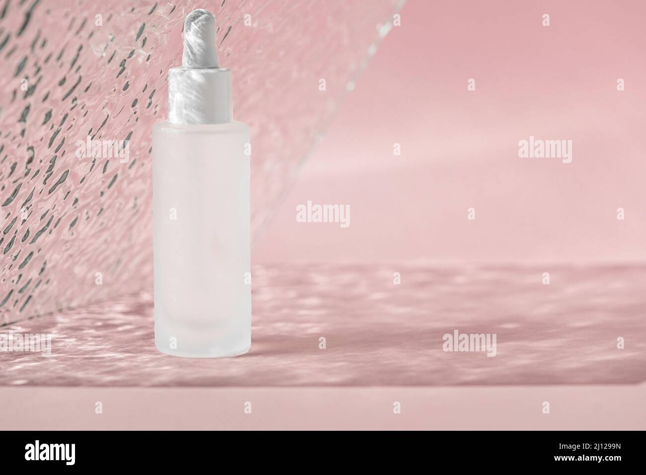 Mockup packaging serum glass bottle for cosmetics product designs with ...