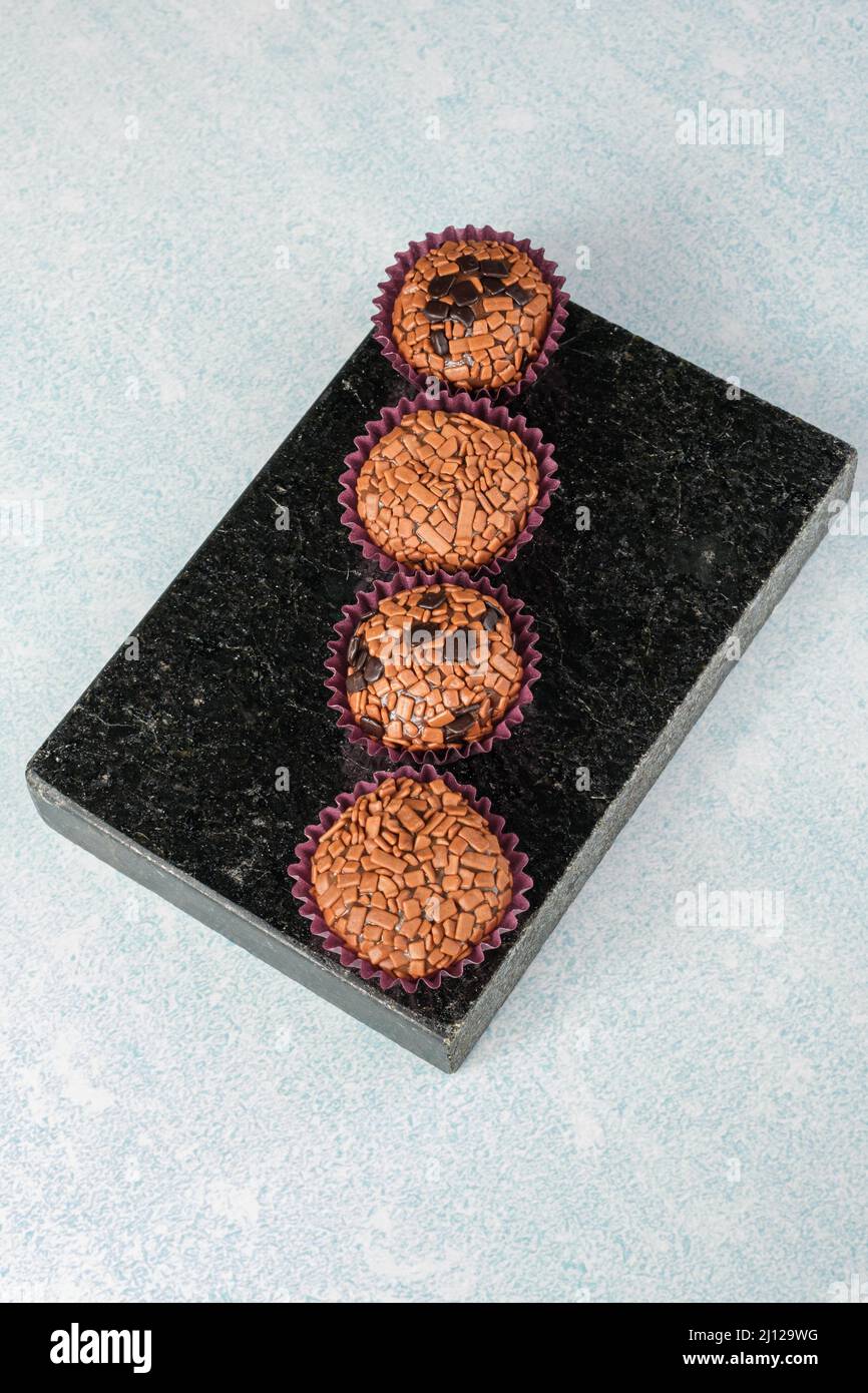 Black shiny marble hi-res stock photography and images - Alamy