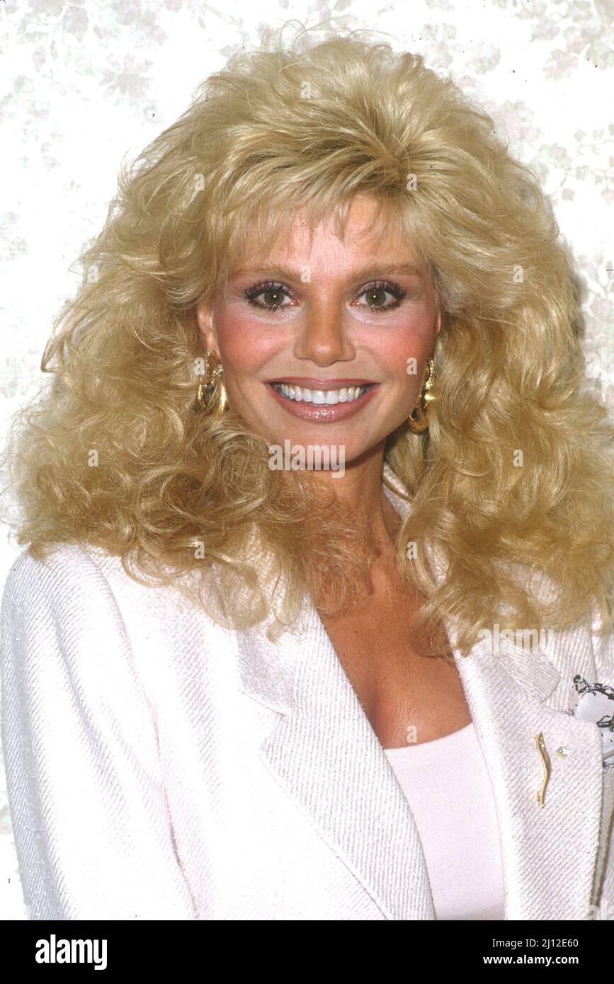 Loni Anderson photographed circa 1987 backstage at an event in ...
