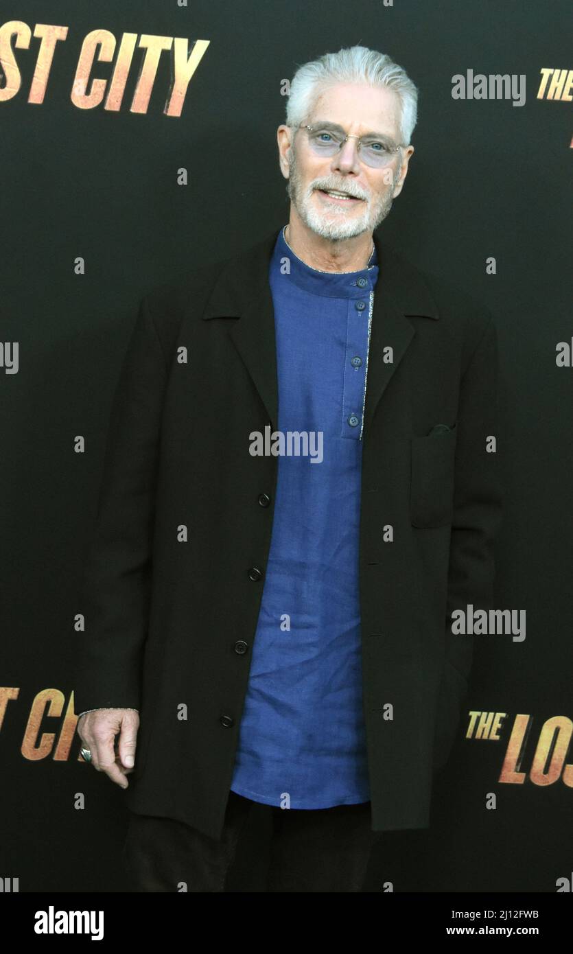 Us actor stephen lang hi-res stock photography and images - Alamy