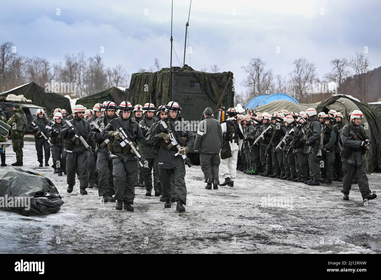 Swedish soldiers participate in the international military exercise ...