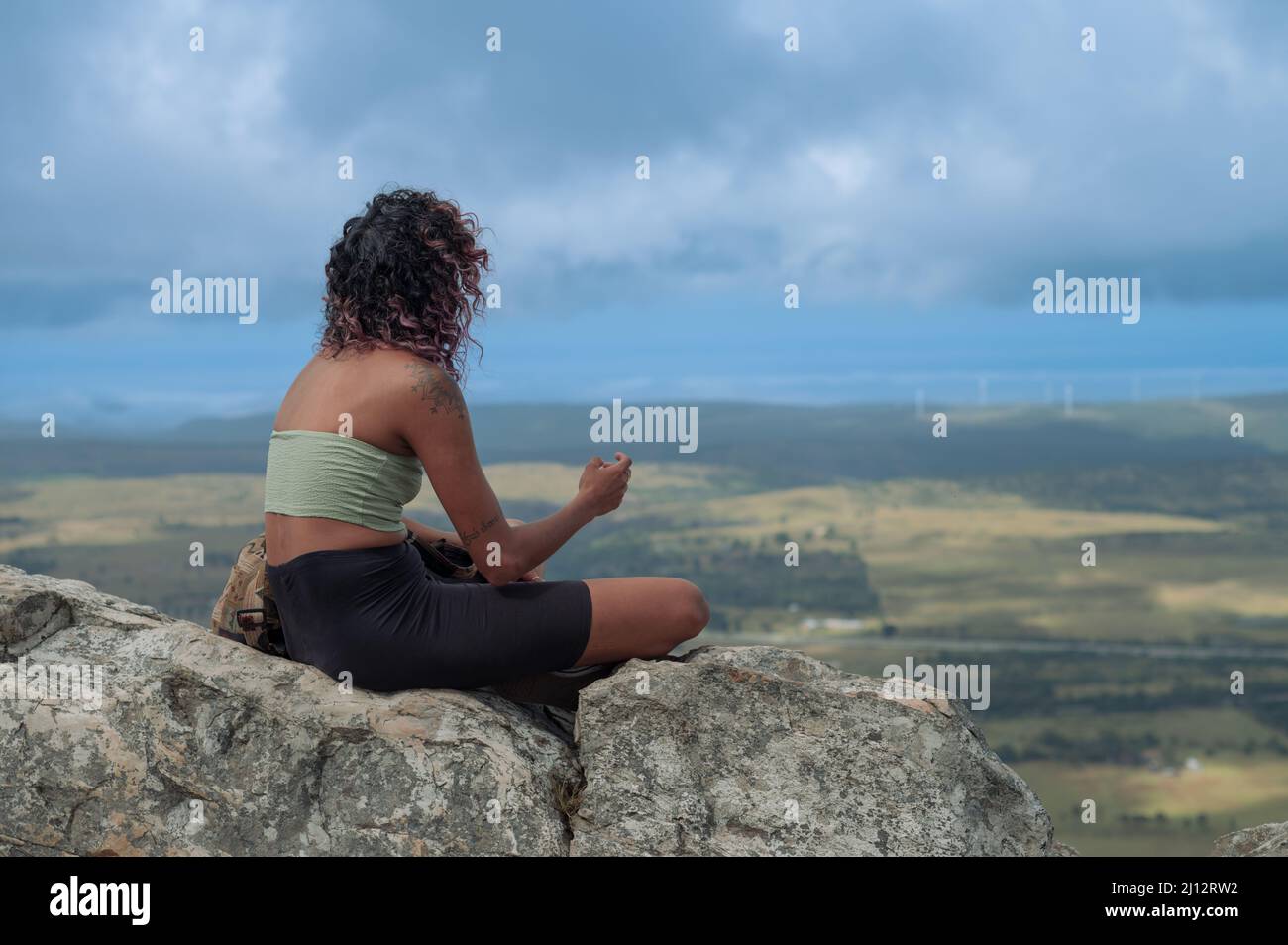 Side view woman having hair hi-res stock photography and images - Alamy