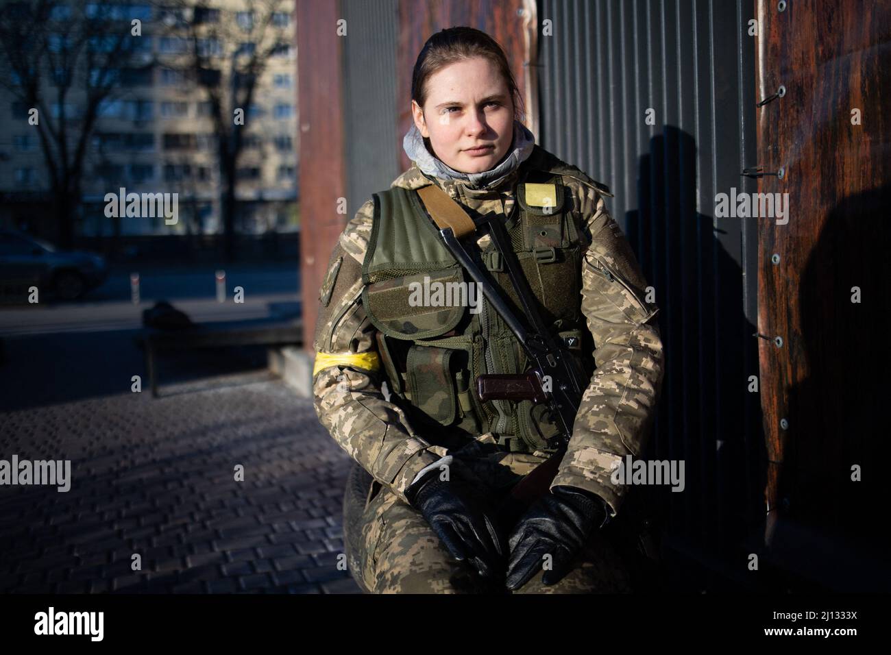 A dancer, Alina, 26 years old, joined the Volunteers armed forces ...