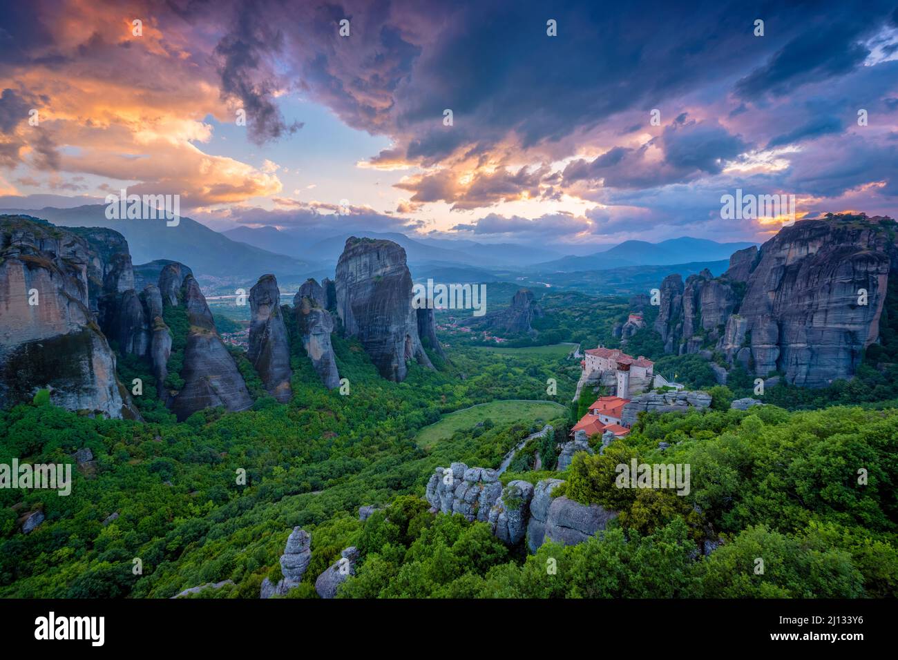 Sunset sky and monasteries of Meteora Stock Photo - Alamy