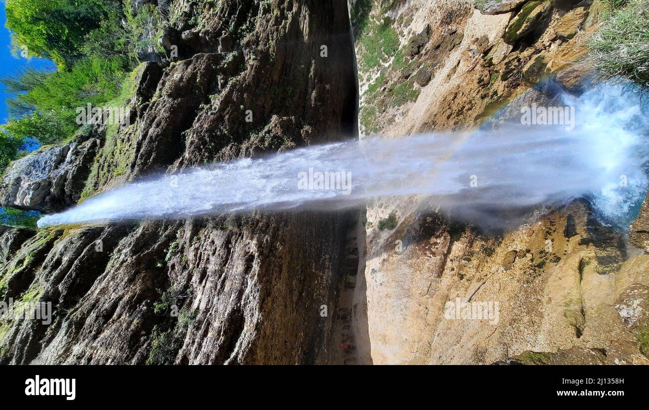 Vertical shot waterfall texture hi-res stock photography and images - Alamy