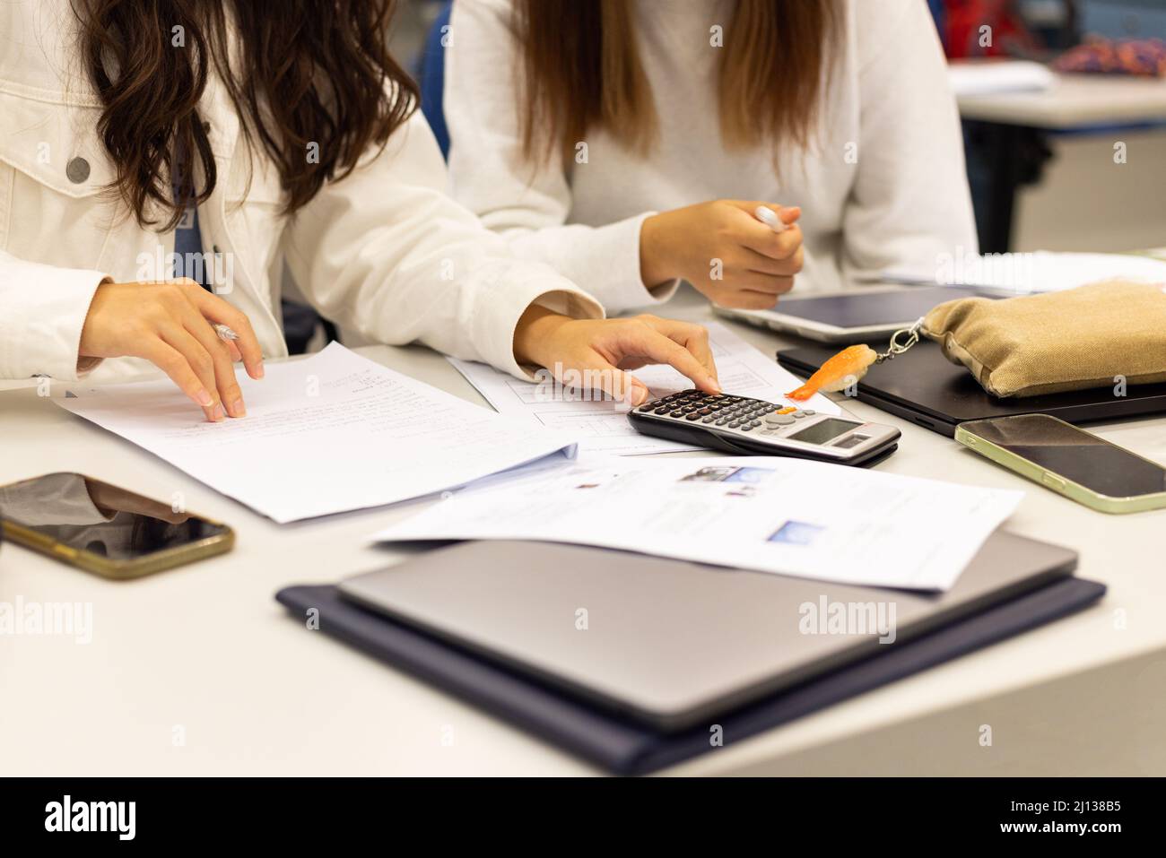 Student chart graph hi-res stock photography and images - Alamy