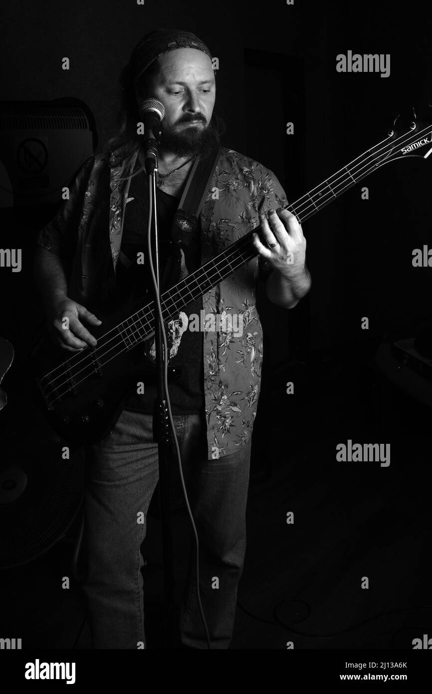 Backing music Black and White Stock Photos & Images - Alamy