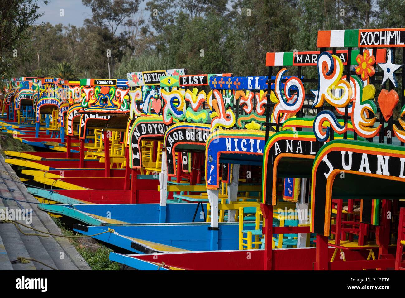 trajinera boats in Xochimilco, Mexico Stock Photo - Alamy