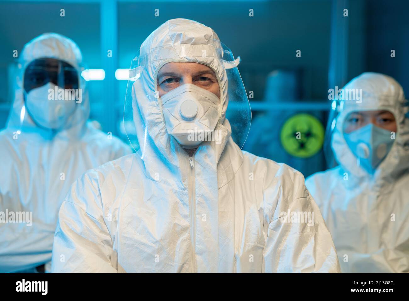 Pathogen laboratory hi-res stock photography and images - Alamy