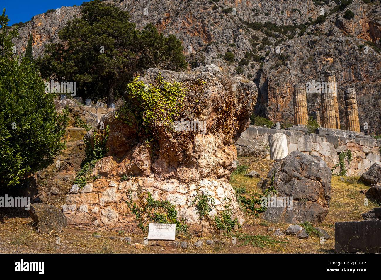 Pilgrimage to the oracle of delphi hi-res stock photography and images ...
