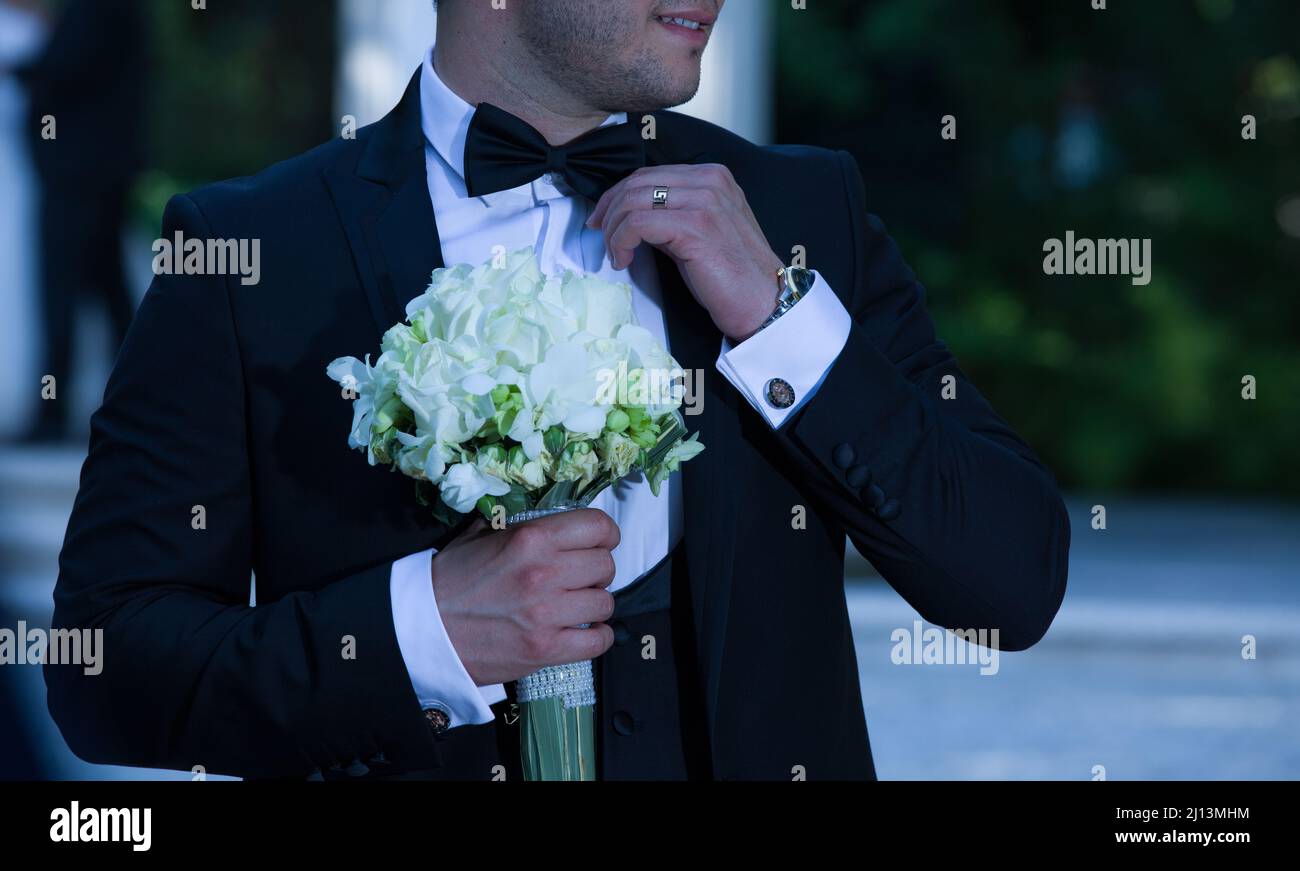 Handsome groom hi-res stock photography and images - Alamy
