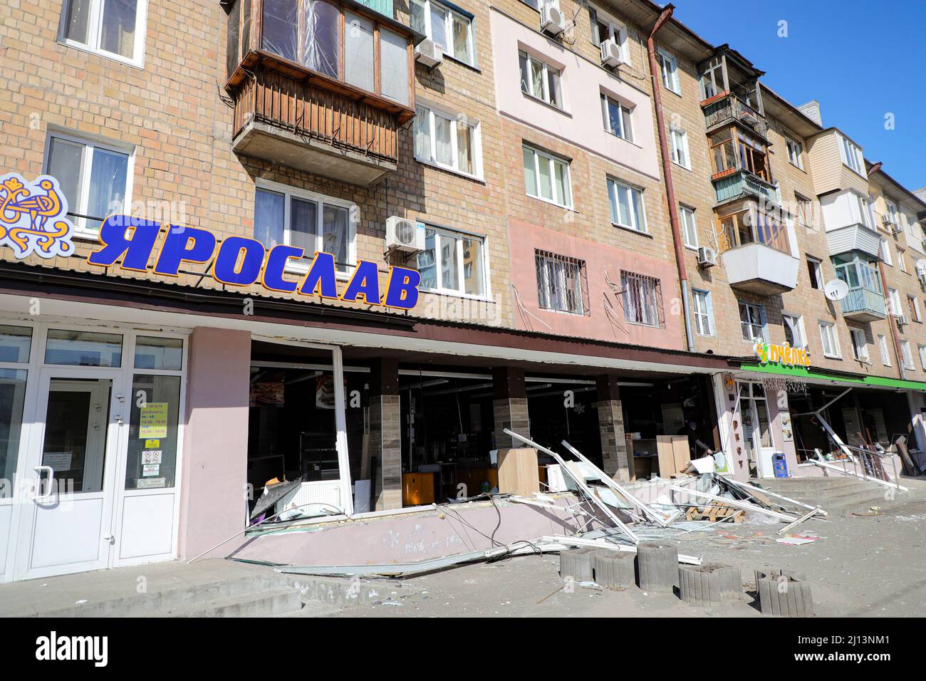 Blown out windows hi-res stock photography and images - Alamy