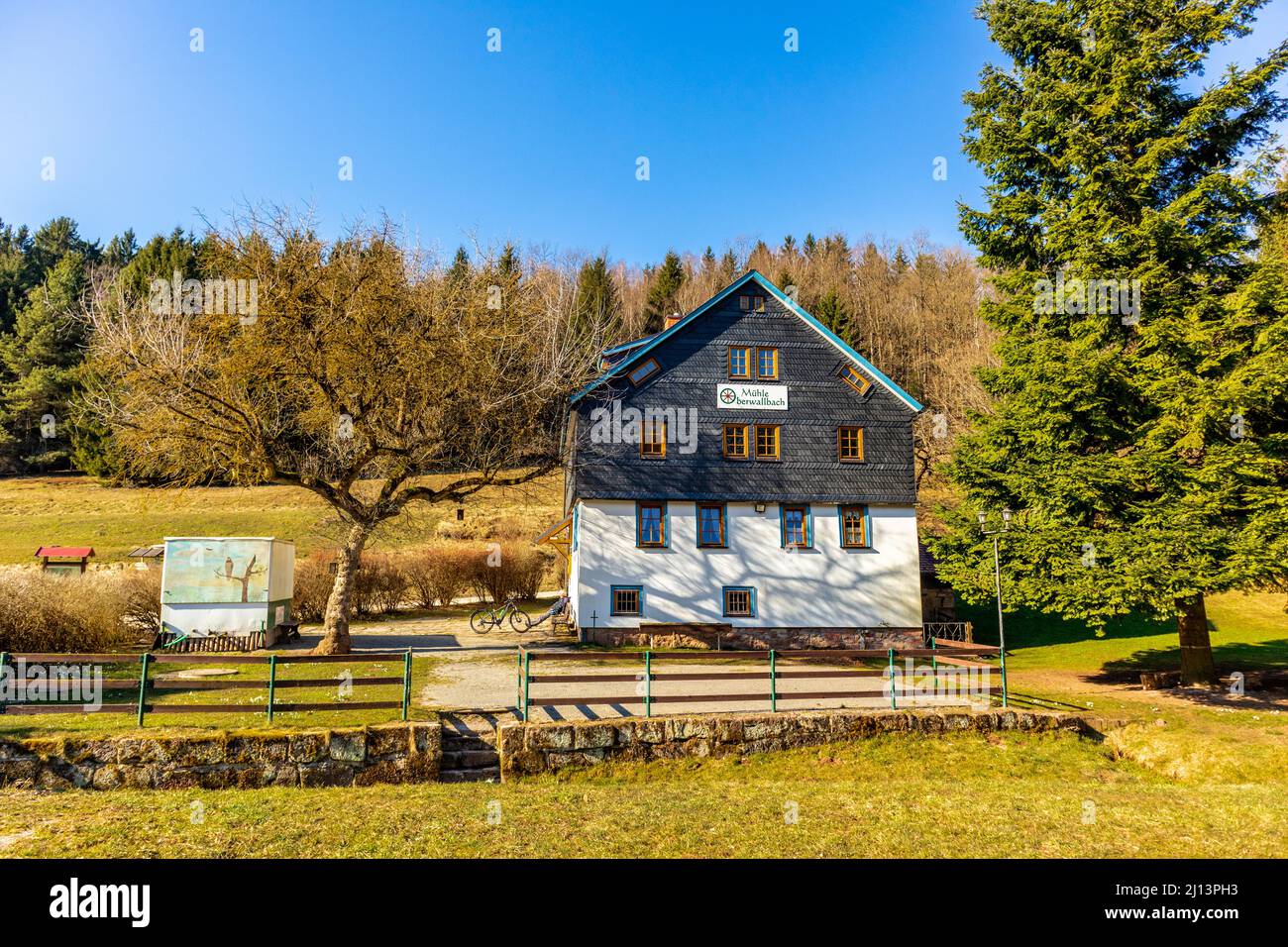 Springtime discovery tour through the Meiningen countryside near ...