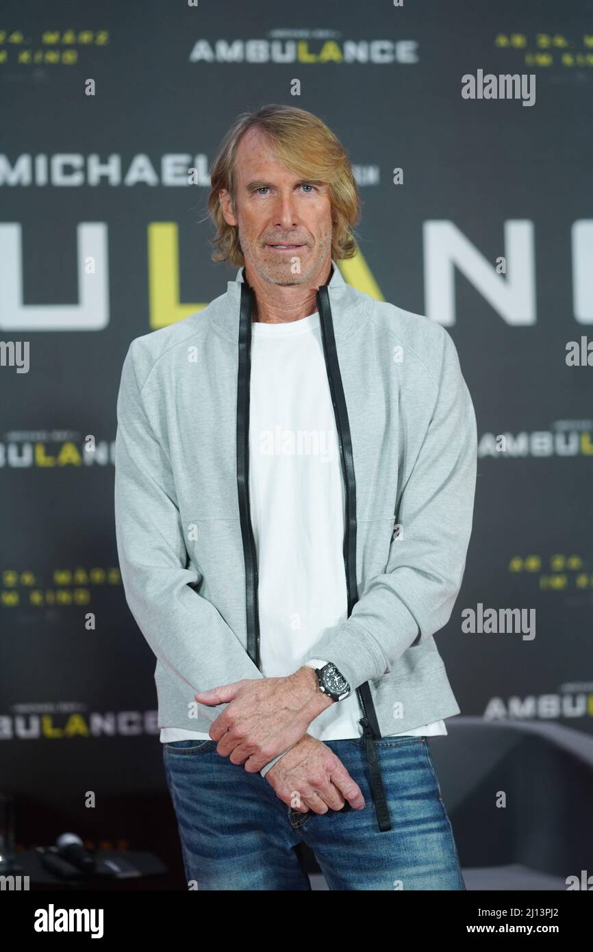 Producer michael bay hi-res stock photography and images - Alamy
