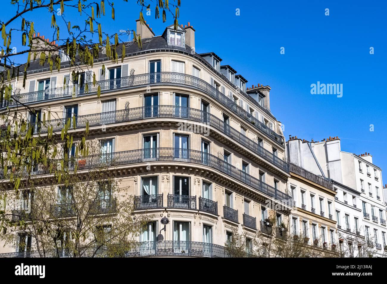 Paris, beautiful buildings Stock Photo - Alamy