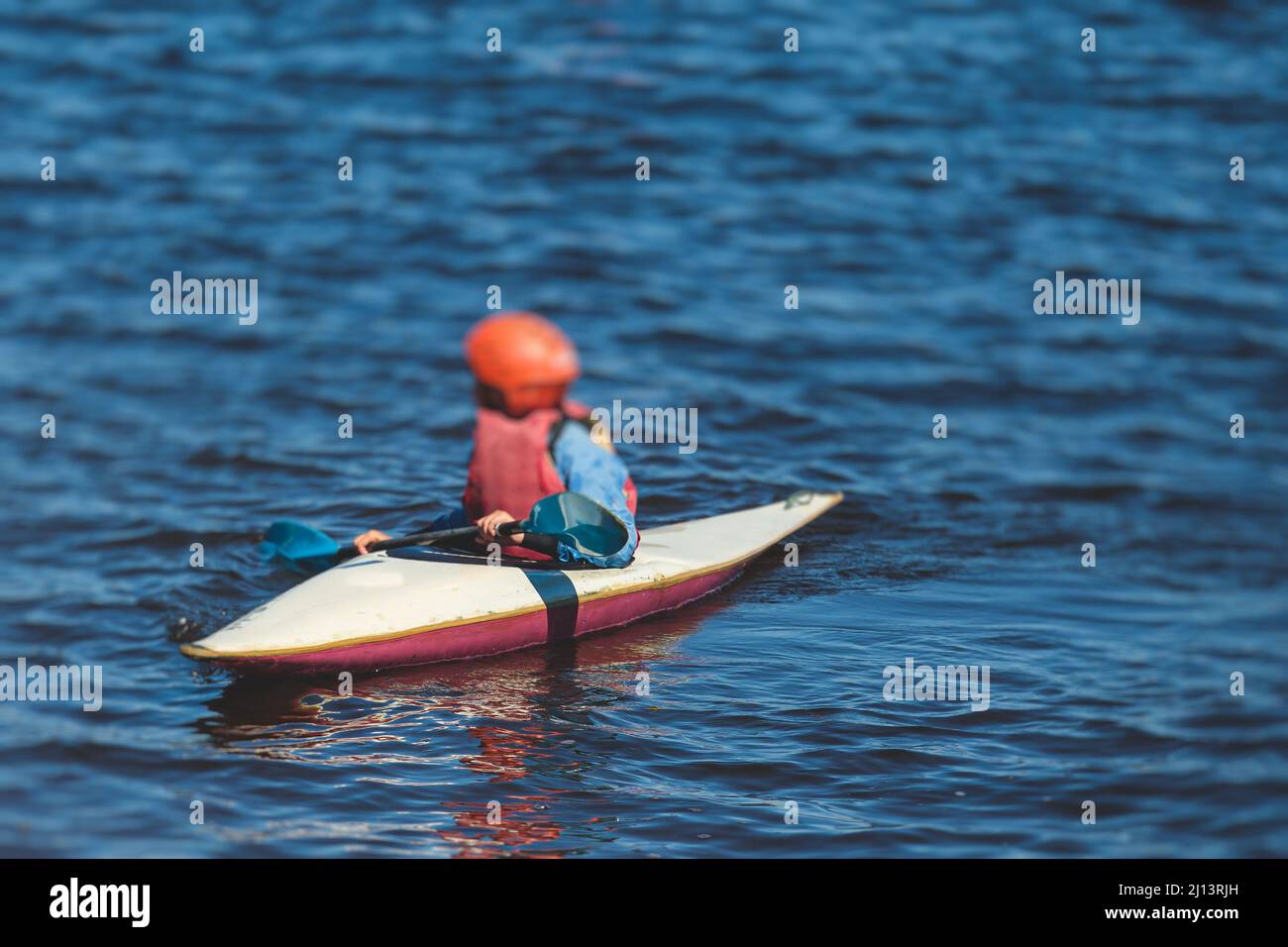 Kids learn canoe hi-res stock photography and images - Alamy