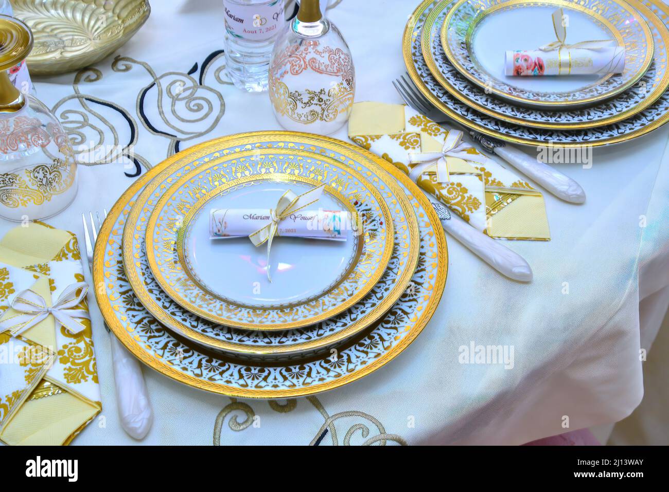 Set up for a wedding of a restaurant hi-res stock photography and ...