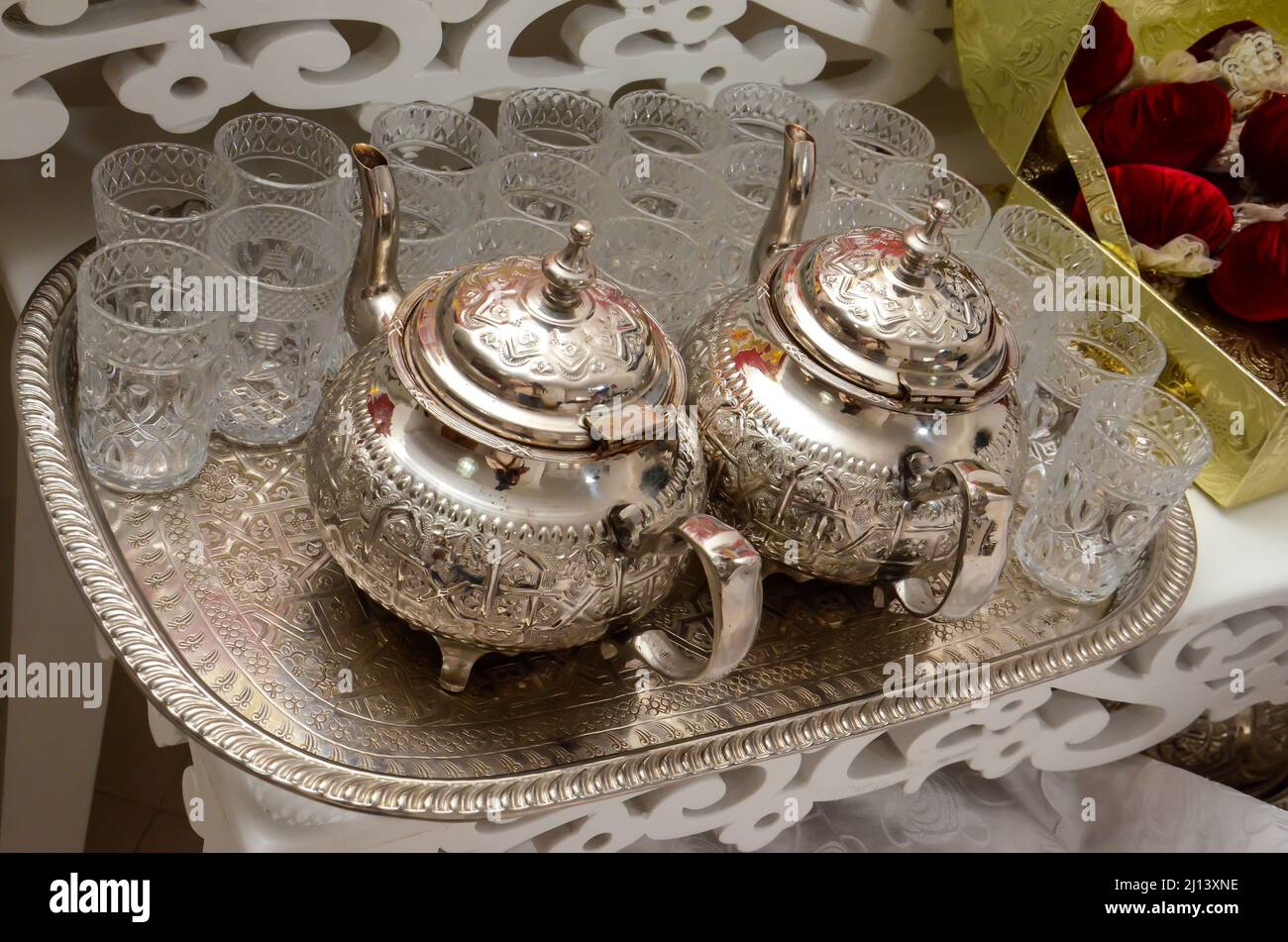 Arabic tea set hi-res stock photography and images - Alamy