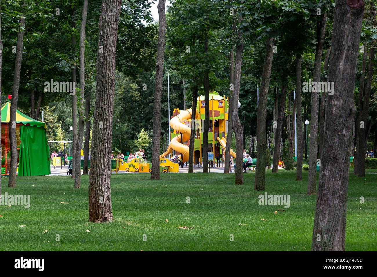 Kharkiv park hi-res stock photography and images - Alamy