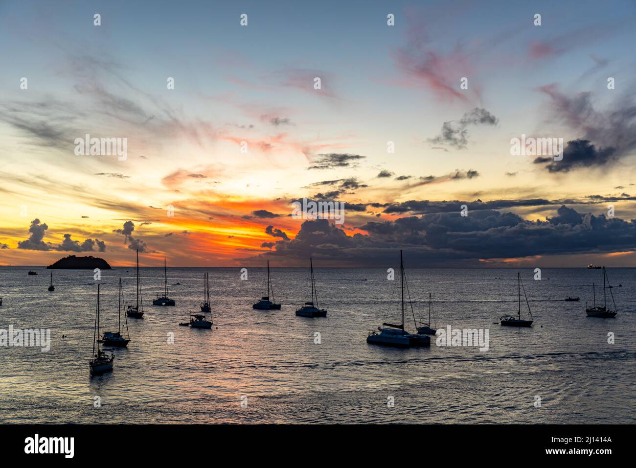 Sunset in Anse Mitan - Les Trois-Ilets, Martinique, French Antilles ...